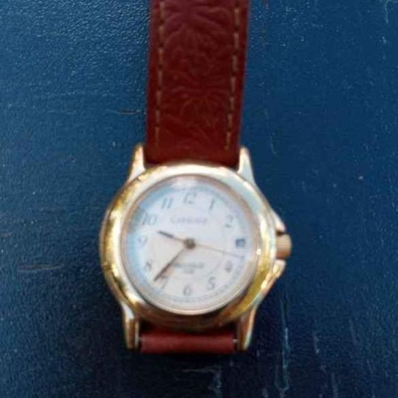 INDIGLO | Accessories | Vintage Gold Tone Brown Leather Band Carriage ...